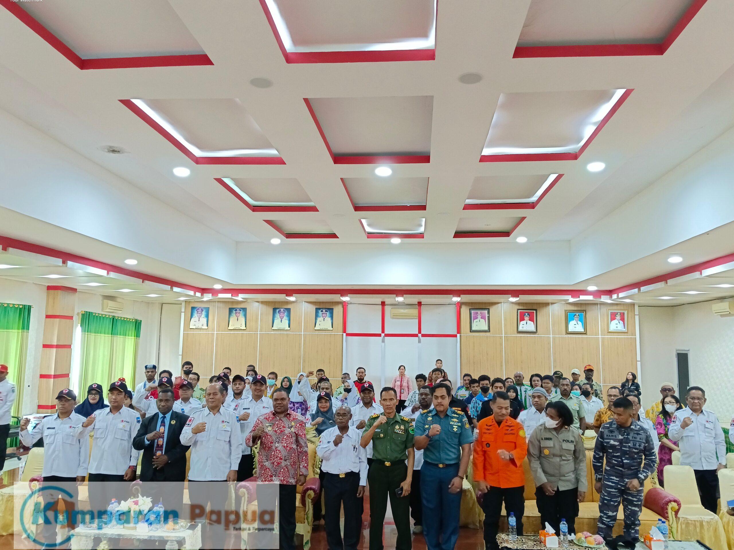 Dewan Kehormatan dan Pengurus PMI Kabupaten Manokwari Masa Bhakti 2022-2027 Dilantik - kumparanpapua